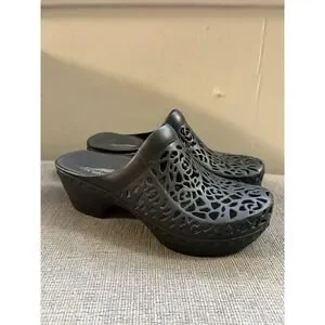 Dansko | Shoes | Dansko Pippa Molded Clog Thermoplastic Black Cutout ...